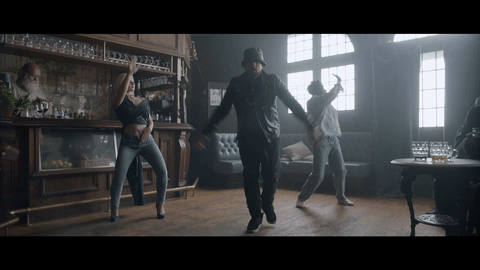 Dans Sean Paul Clean Bandit GIF | GIFs.nl