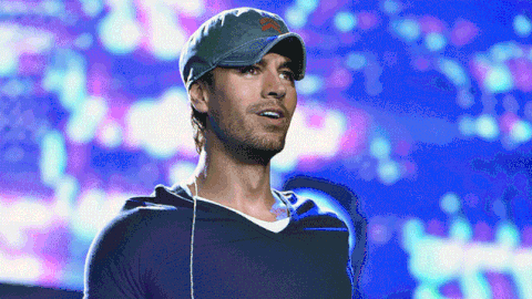 Enrique Iglesias GIF | GIFs.nl