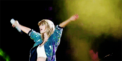 Taylor Swift Gillette Stadion GIF | GIFs.nl