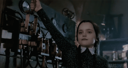 Film Wednesday Addams Adams Familie GIF | GIFs.nl