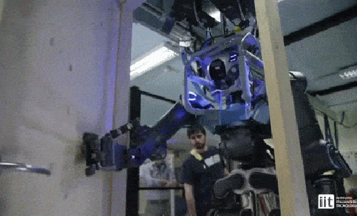 Klaar Robot Uitdaging GIF | GIFs.nl